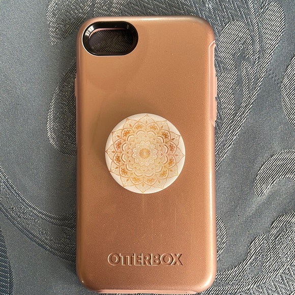 OtterBox | Accessories | Rose Gold Otter Box With Pop Socket | Poshmark